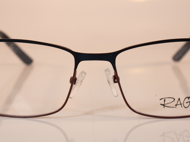Adjust your new spectacles - Faversham Optical